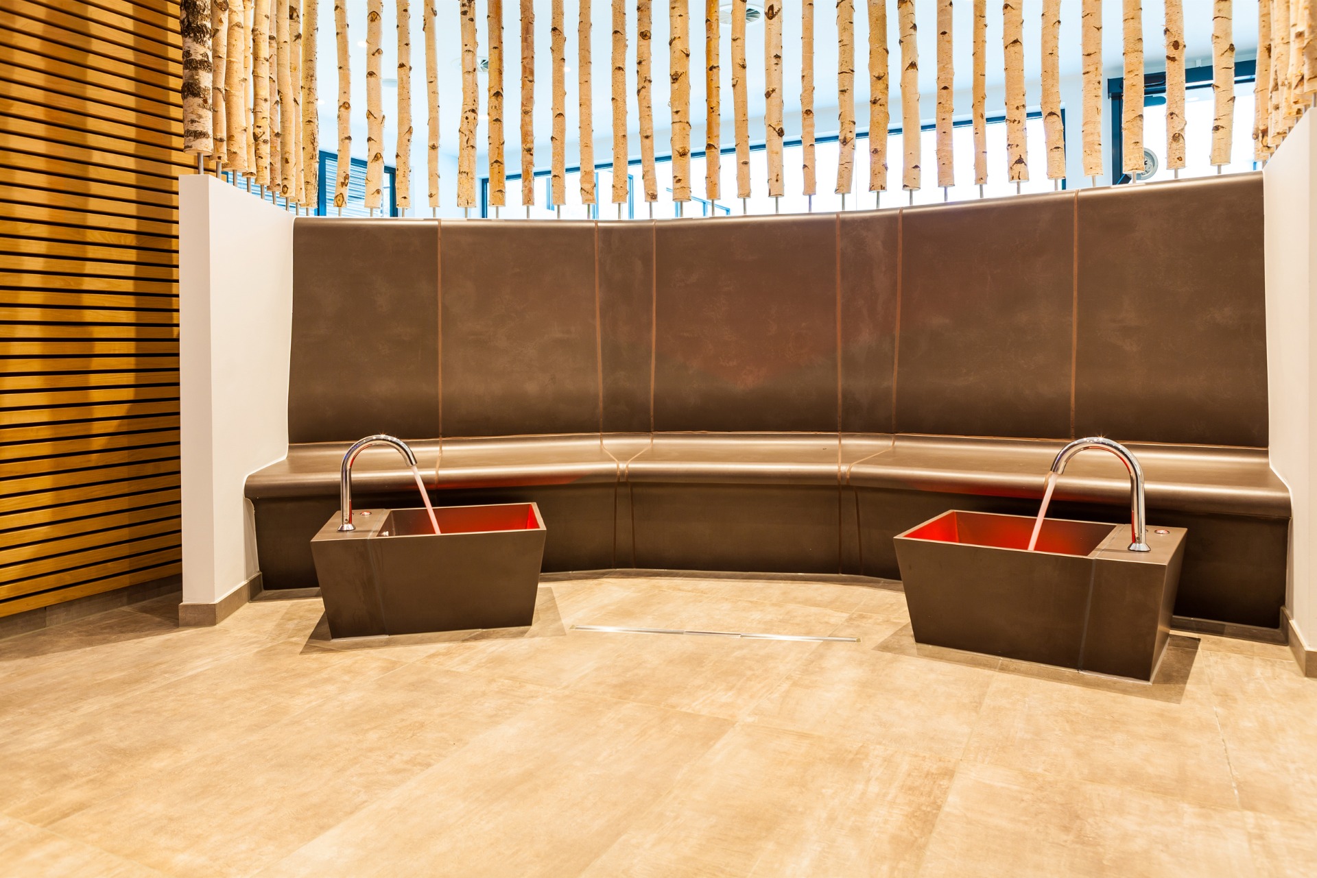 Foot Basins :: Enjoy the spa experience
